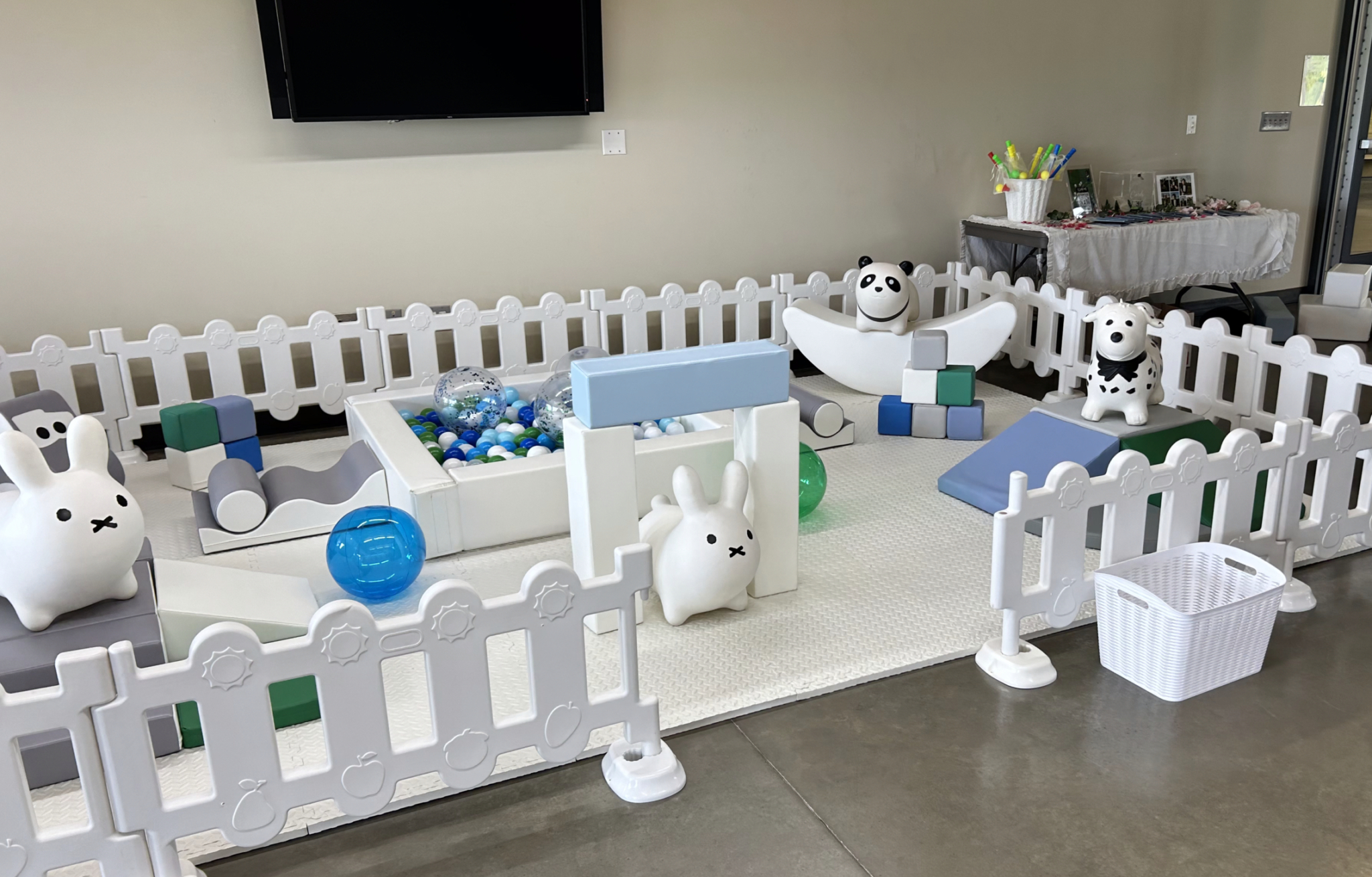 Soft Play, Bounce House Packages & More | Party Baby Seattle